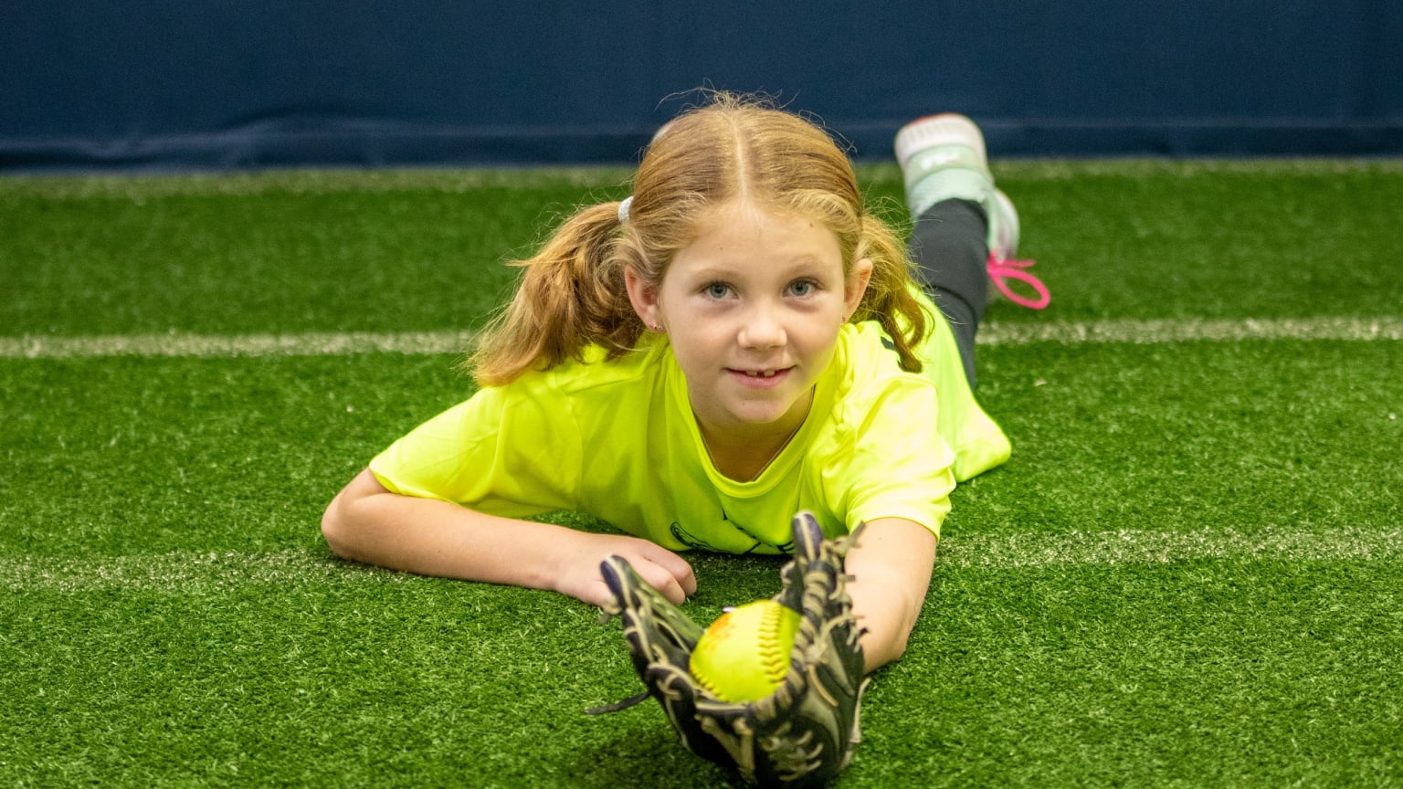 MLB | Pitch Hit & Run | Media | Photos | MLB.com