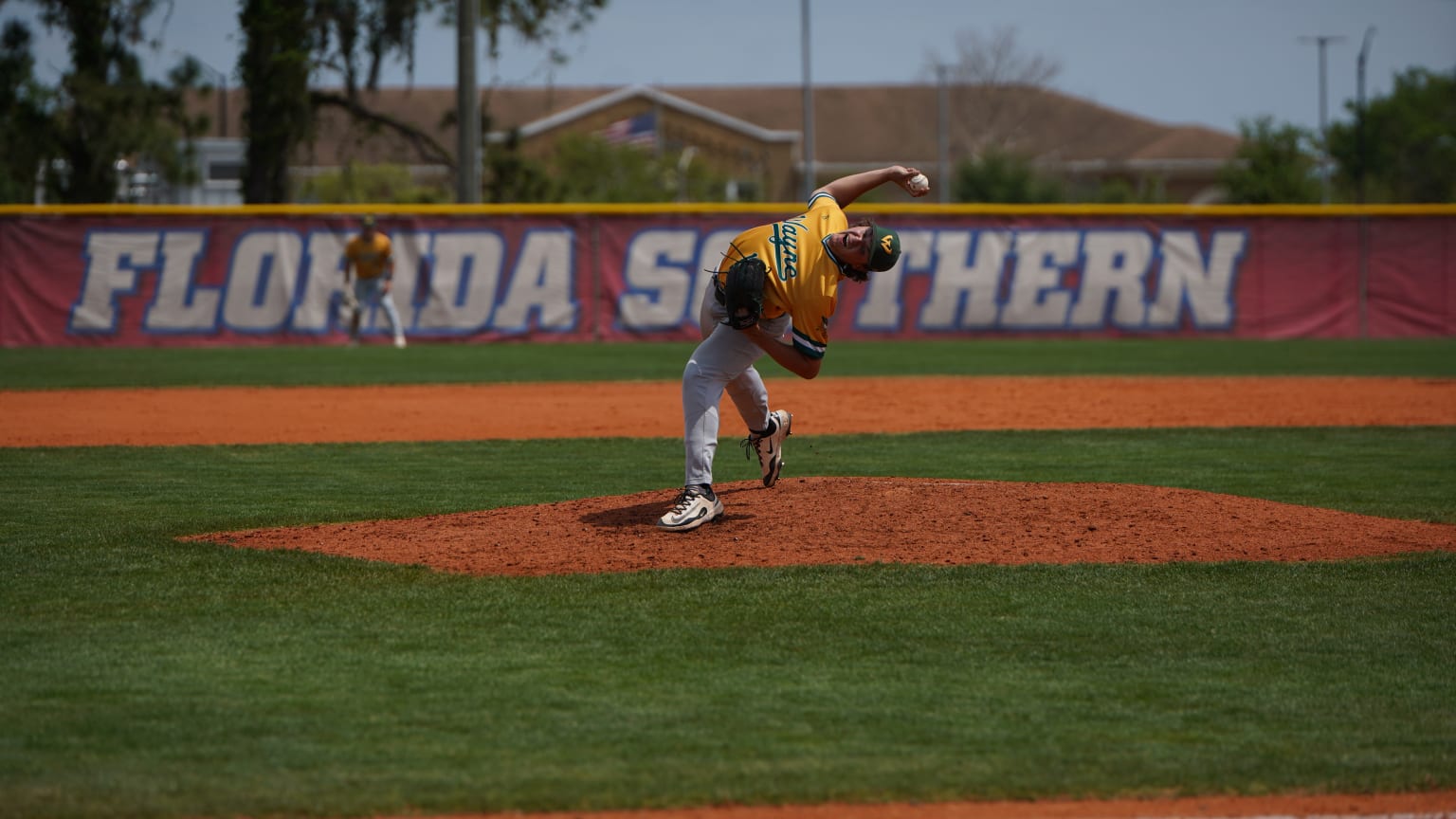 Ethan Getting and the weirdest pitcher delivery ever