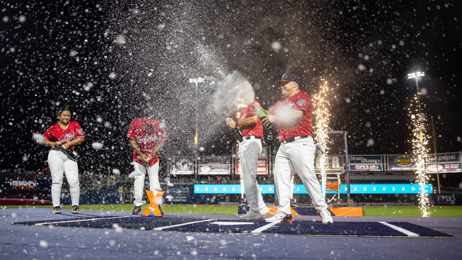 Home Run Derby X Fort Wayne rosters