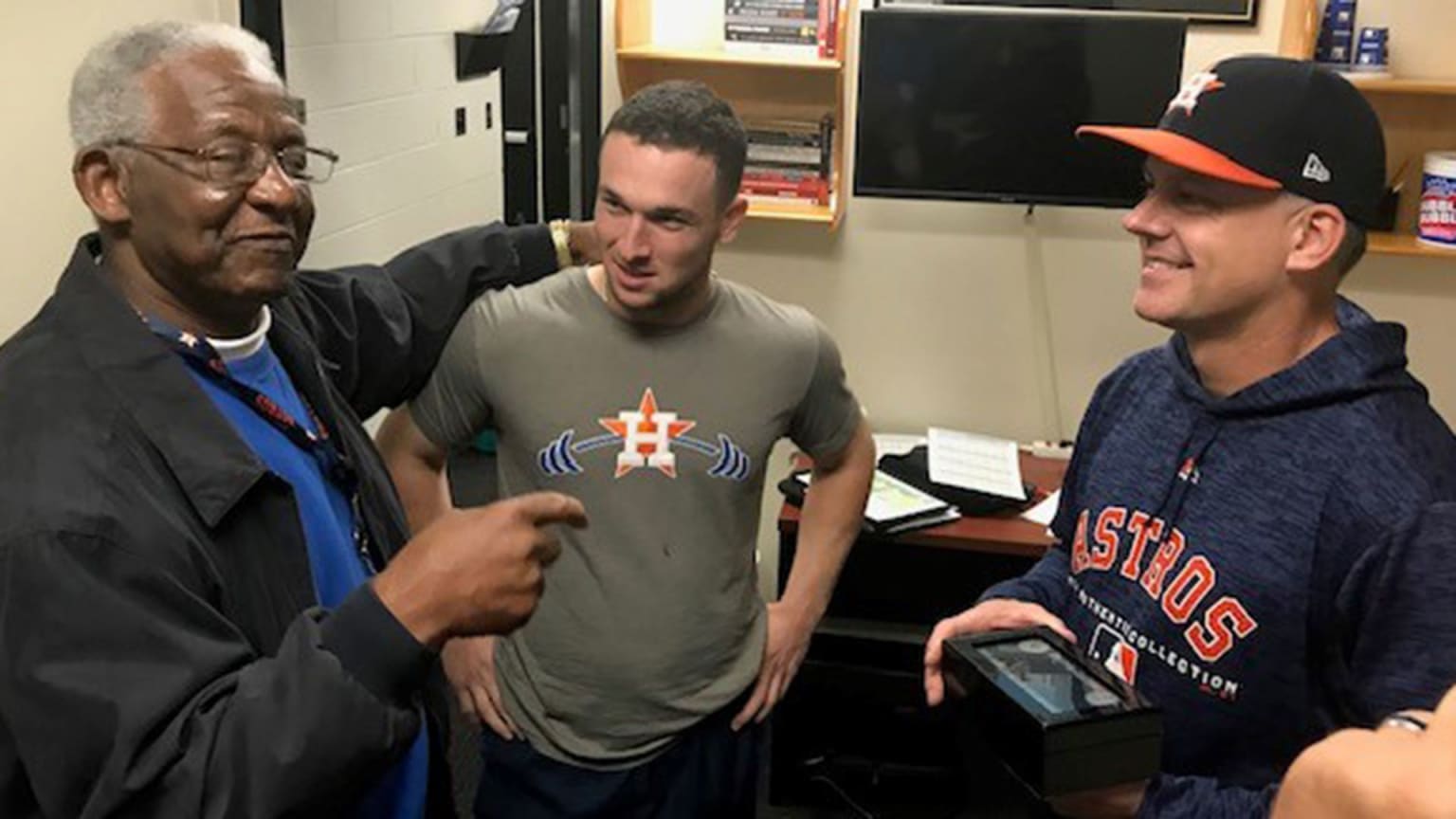 Alex Bregman pays tribute to former player, scout Hank Allen