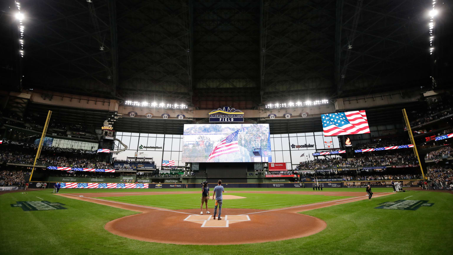Brewers 2025 regular-season ticket information
