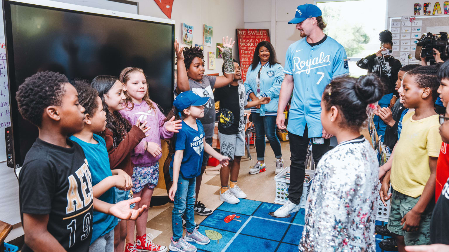 Bobby Witt Jr. visits Kansas City elementary school