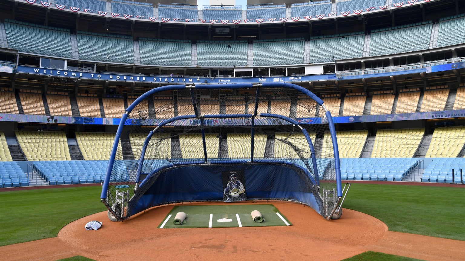 Pregame Batting Practice at Dodger Stadium | Los Angeles Dodgers