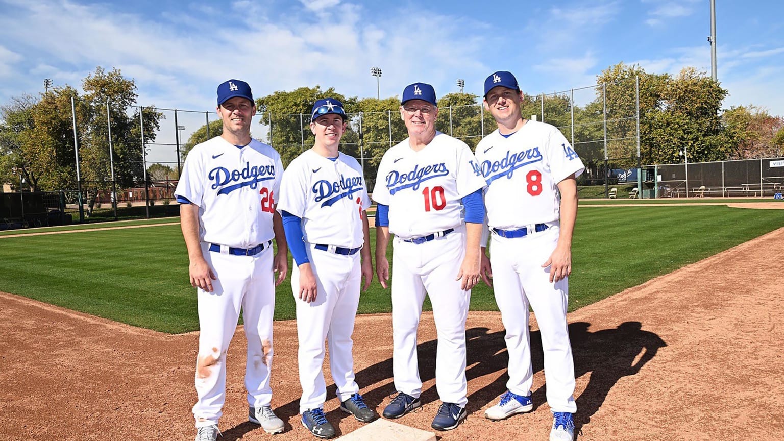 Adult Baseball Camp | Los Angeles Dodgers
