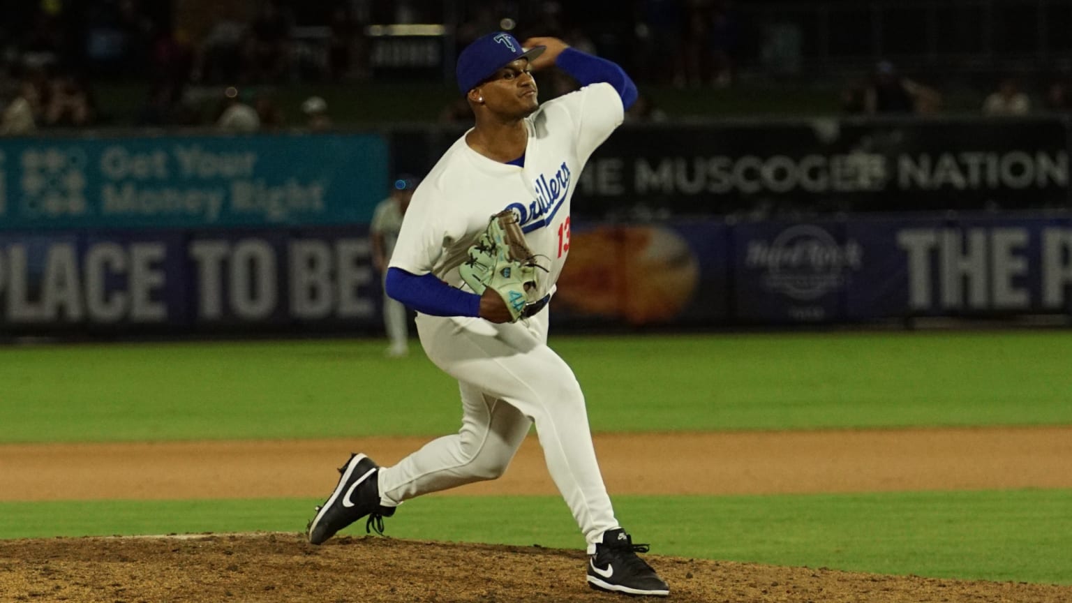 Mariners acquire Robinson Ortiz in trade with Dodgers