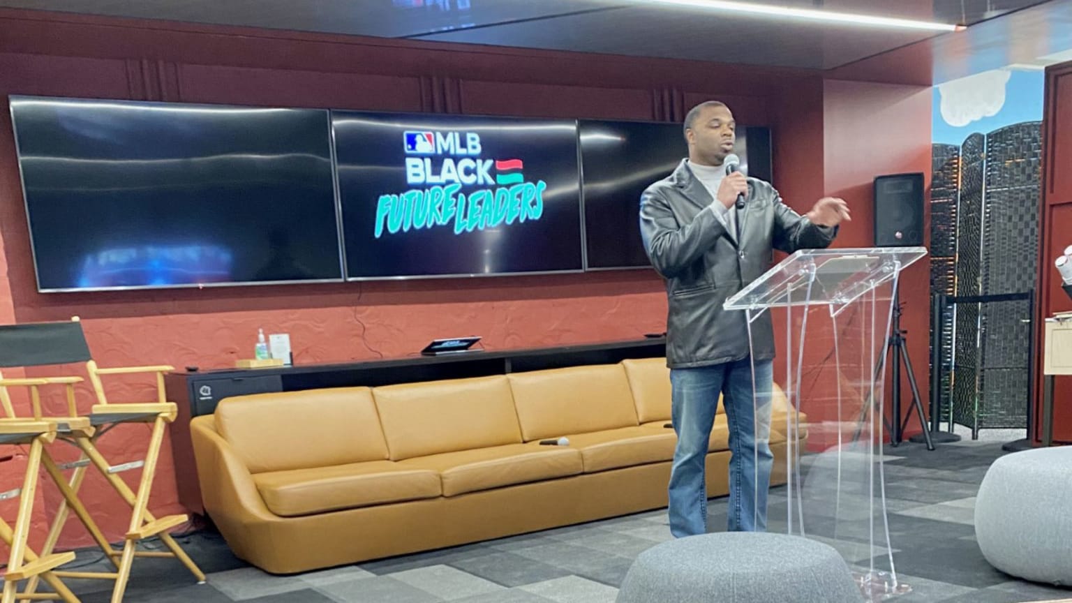 MLB Black hosts Future Leaders panel