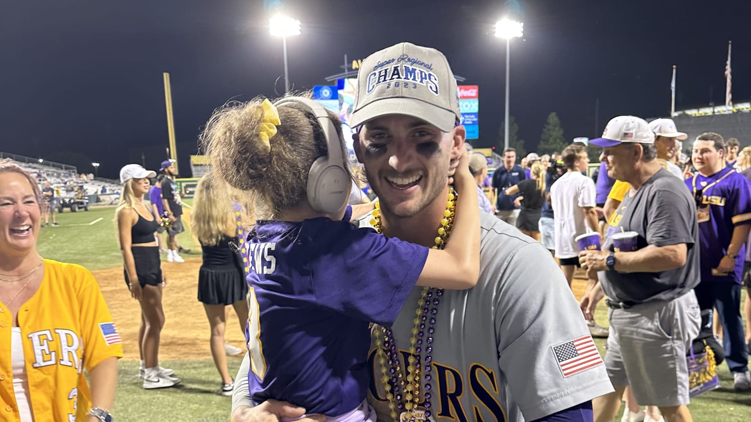 Dylan Crews' bond with young autistic fan carried with him to Nationals