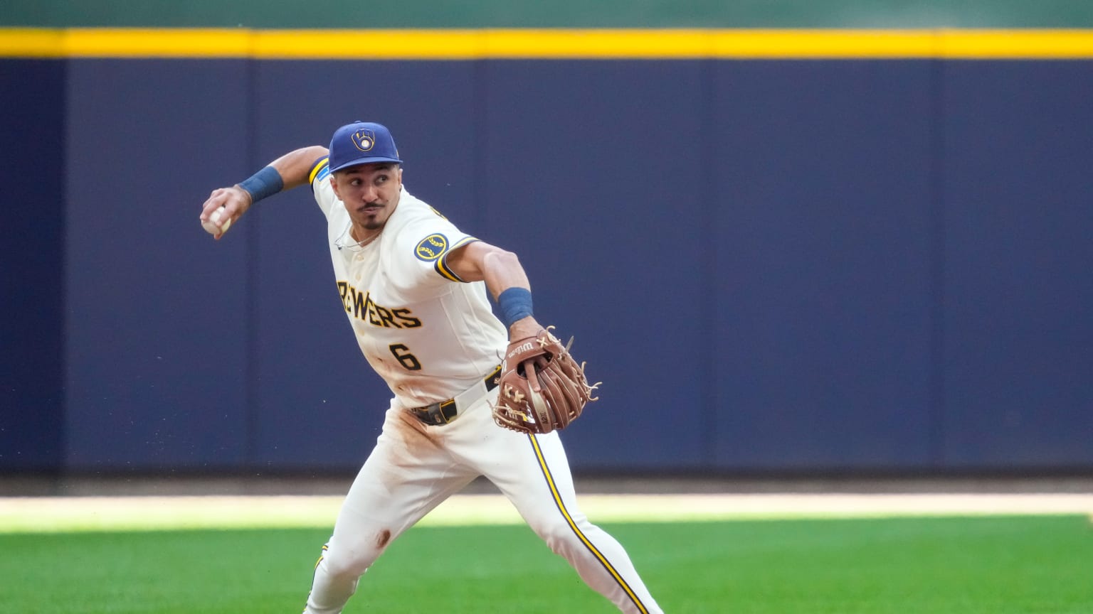 Official Milwaukee Brewers Website | MLB.com