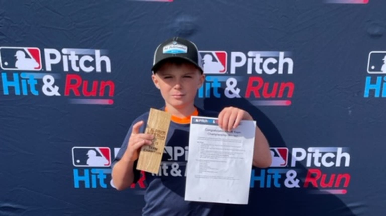 MLB | Pitch Hit & Run | Media | Photos | MLB.com