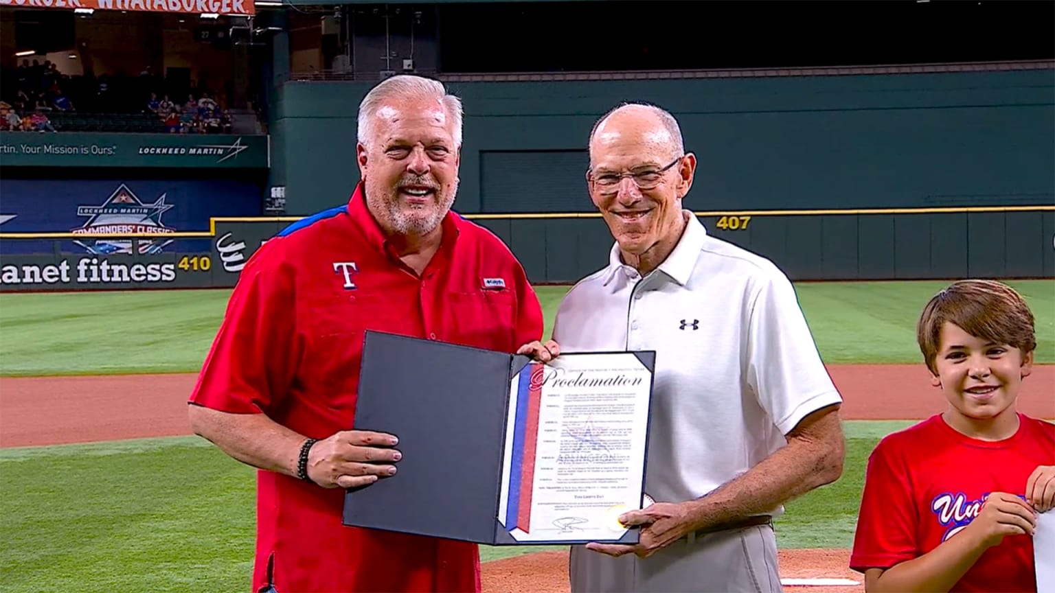 Rangers honor Tom Grieve upon retirement