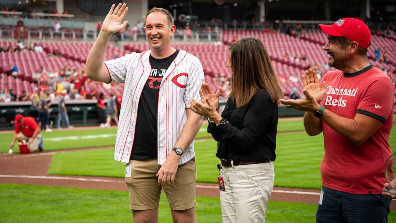 Community Advocate Awards | Cincinnati Reds