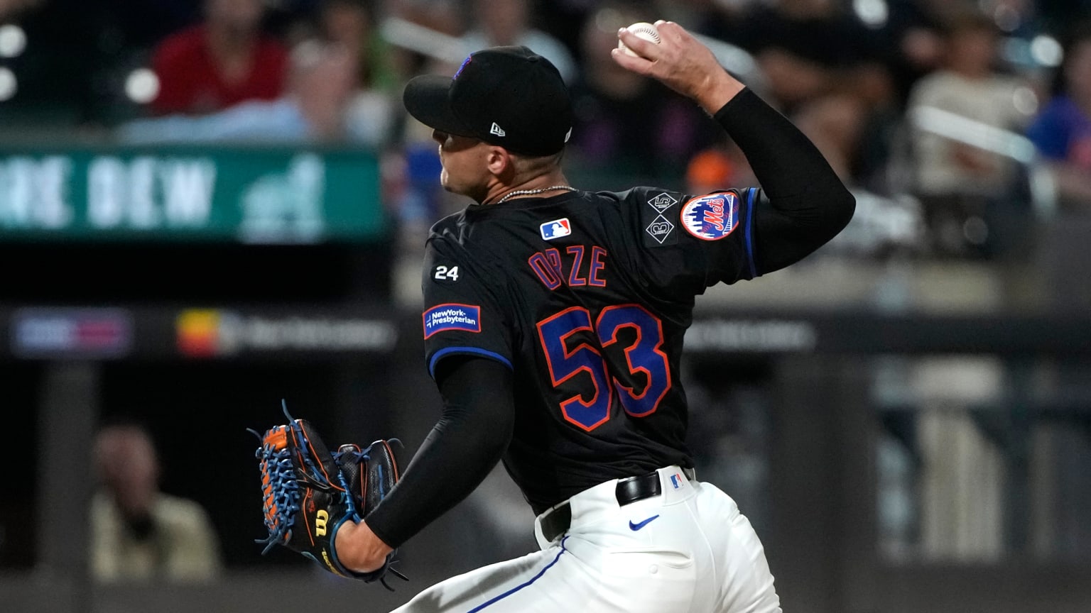 Rays envían a Sirí a los Mets a cambio del relevista Eric Orze