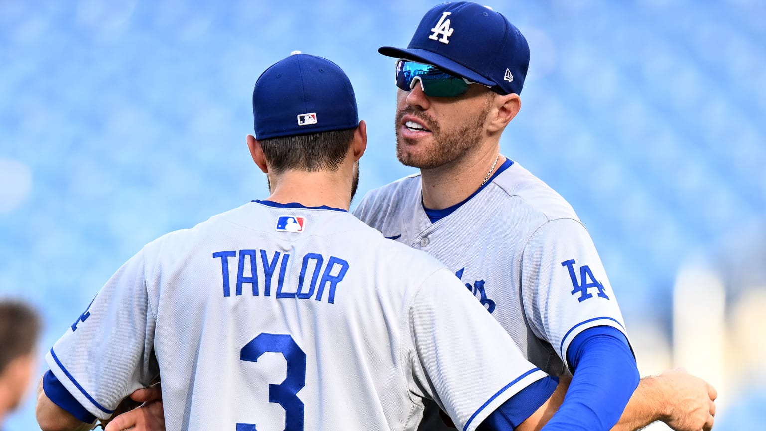Freddie Freeman, Chris Taylor raise wildfire relief efforts funds