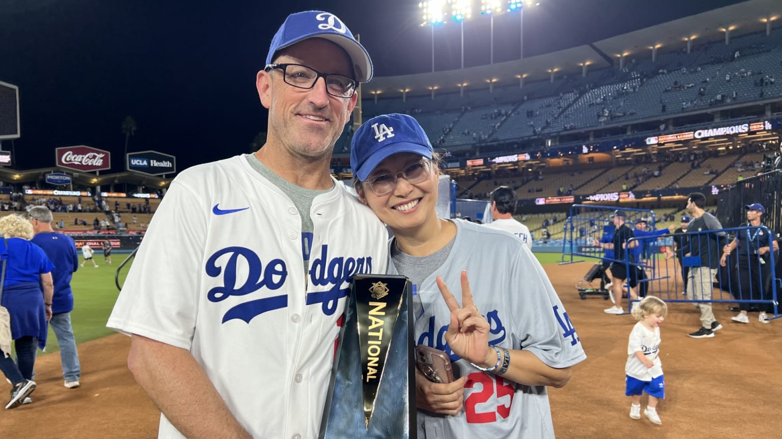 Tommy Edman wins 2024 NLCS MVP for Dodgers