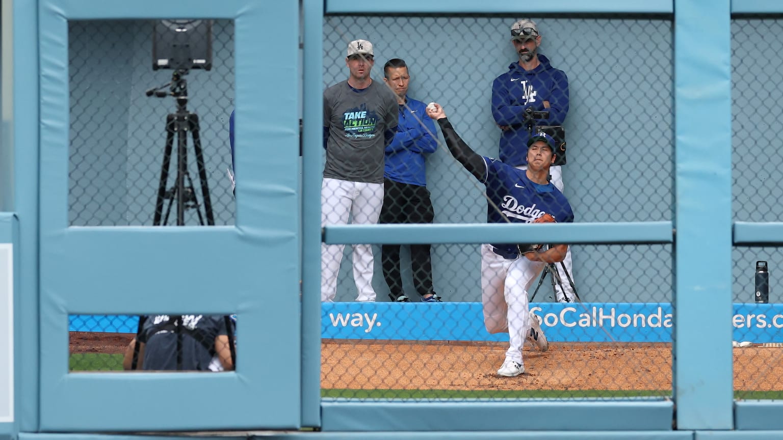 Shohei Ohtani builds to 50-pitch bullpen session