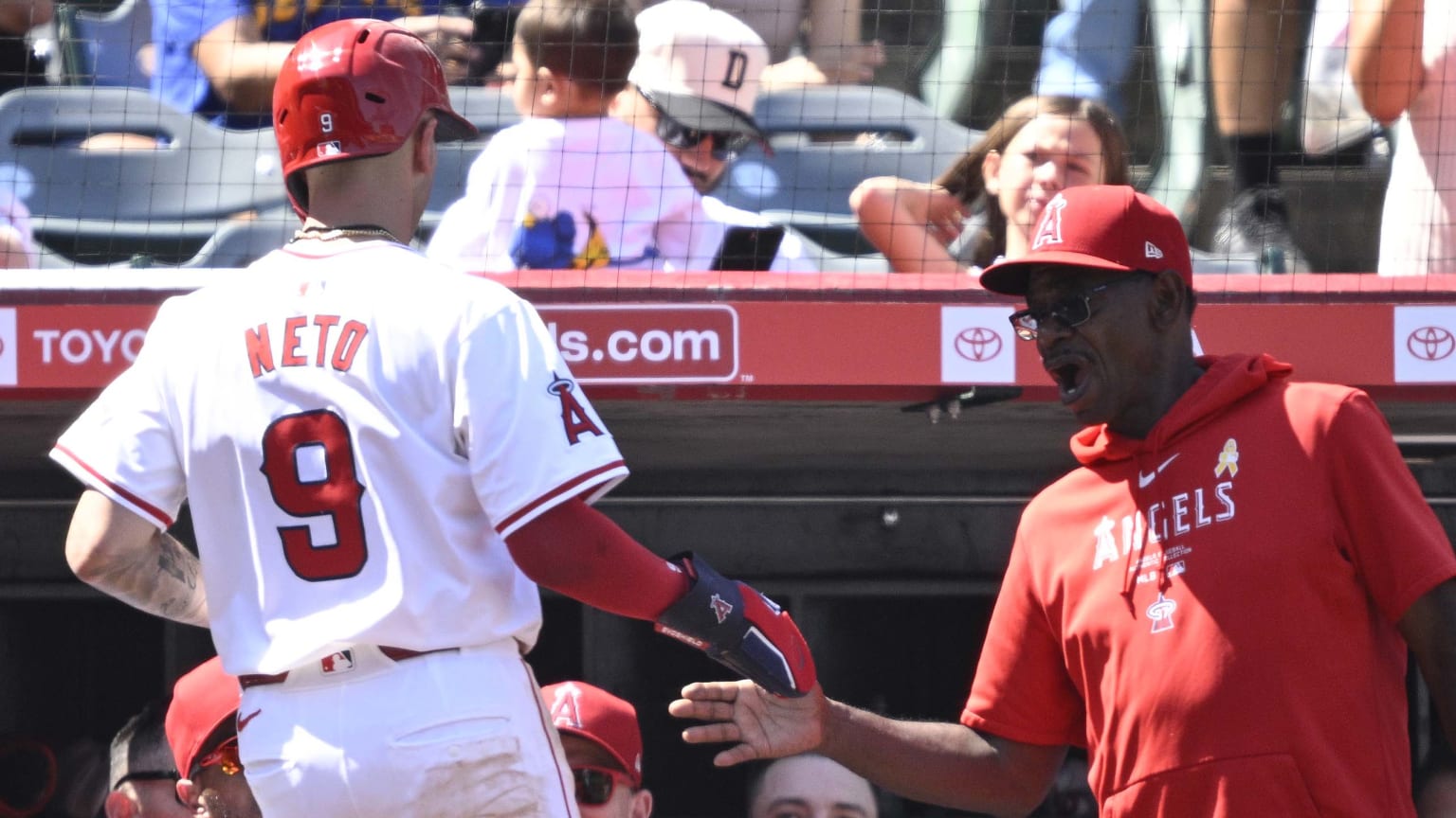 Ron Washington visits Angels for first time since medical leave