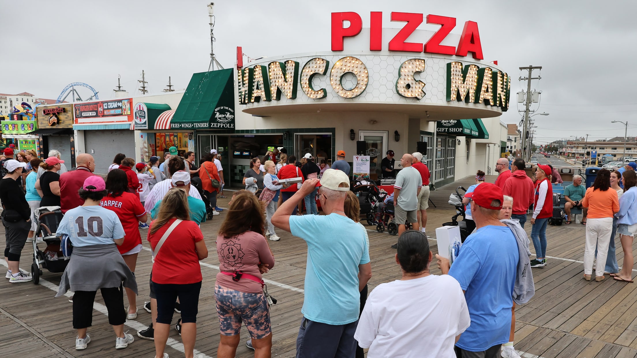 Phanatic and Phillies alumni visit Ocean City boardwalk for Phillies ...