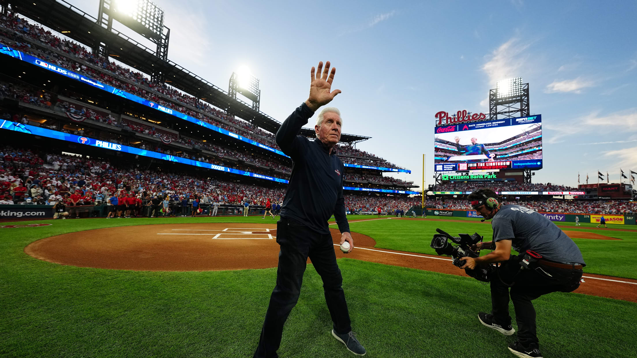 Scenes from Saturday's NLDS Game 1 Block Party and pregame ceremonies ...