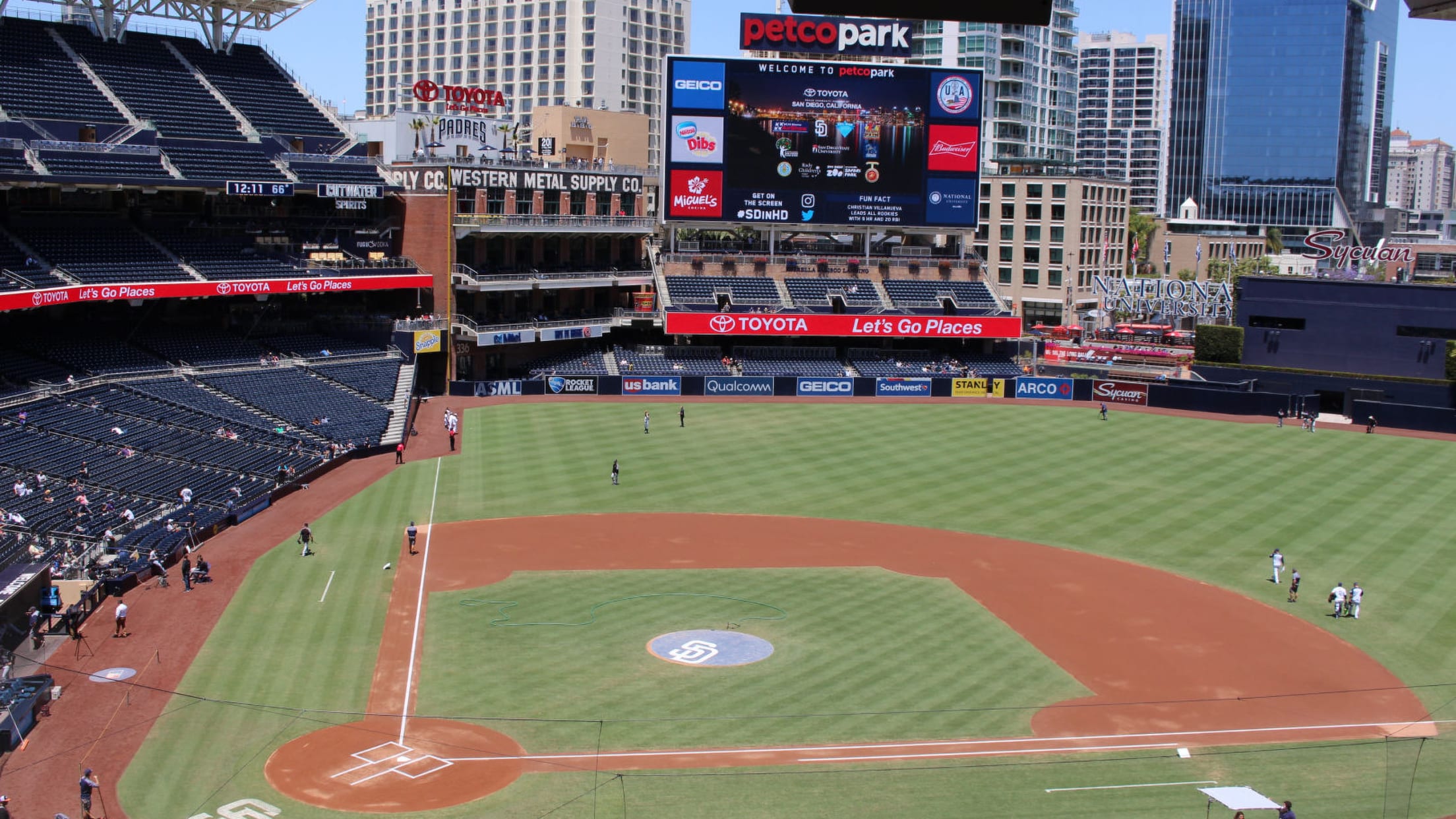 Buy Padres Suites | San Diego Padres