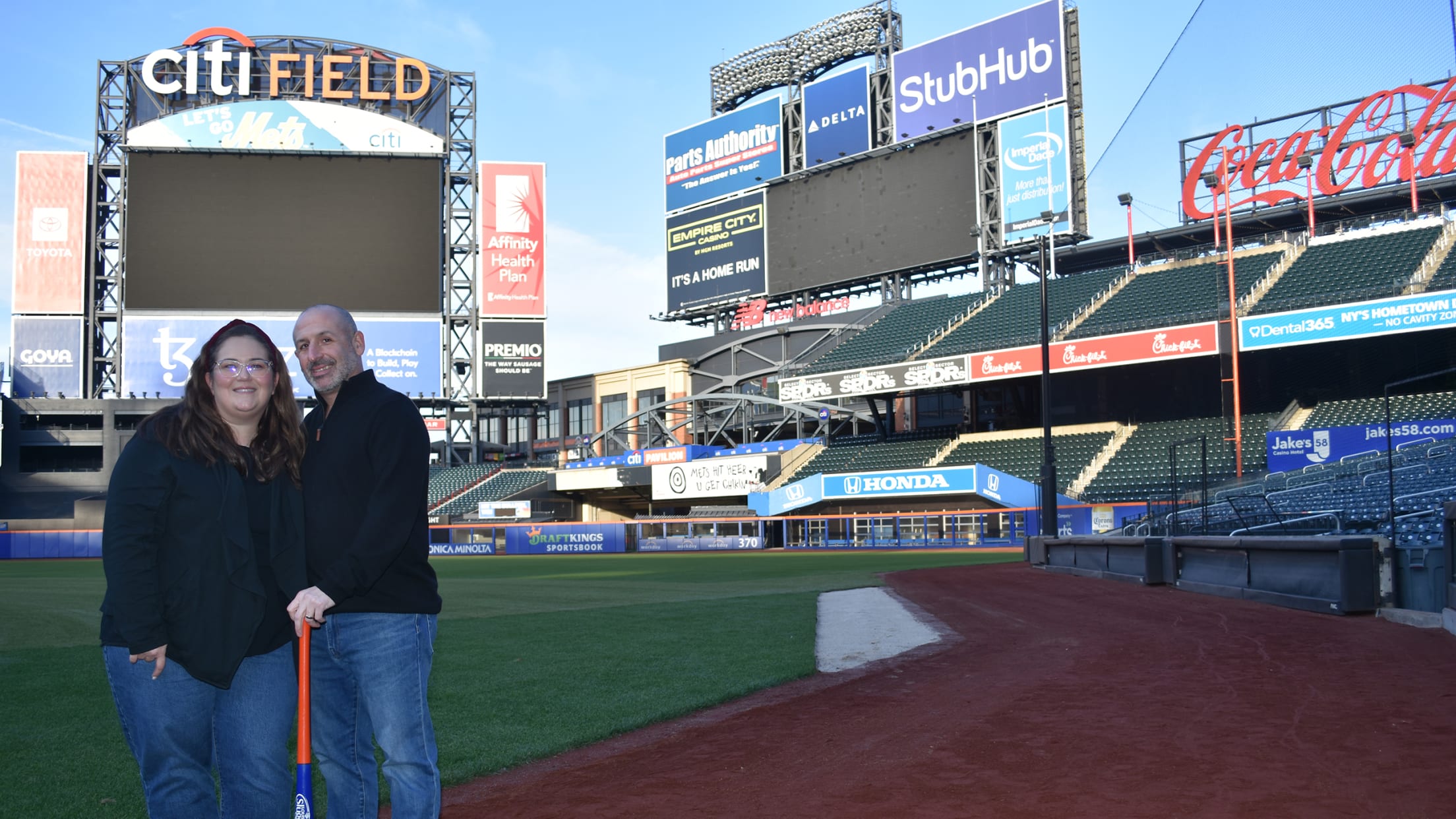 Citi Field Tours: Holiday Experience | New York Mets