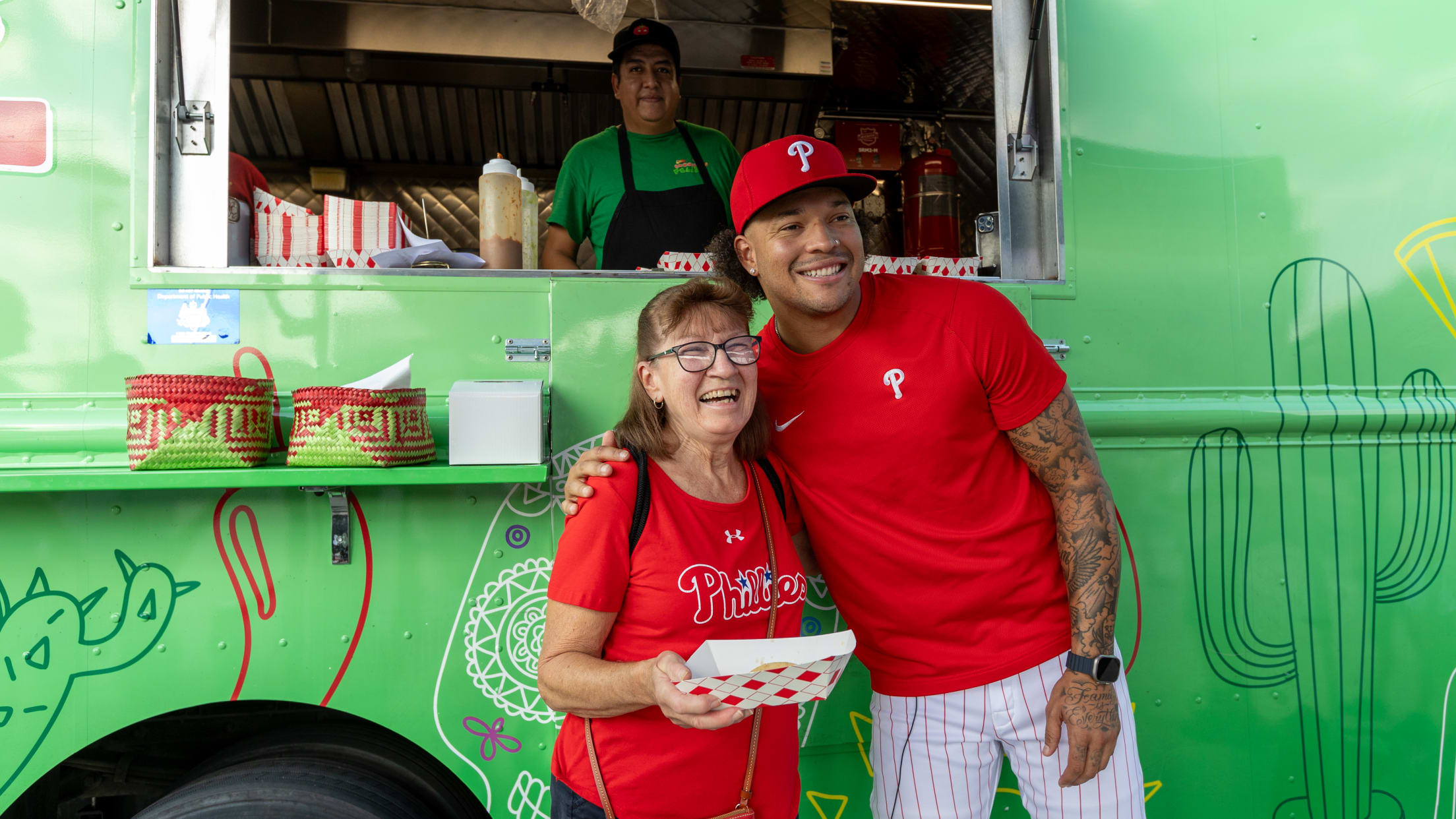 Taijuan Walker Gives Out Free Tacos to Benefit Foster Care in ...