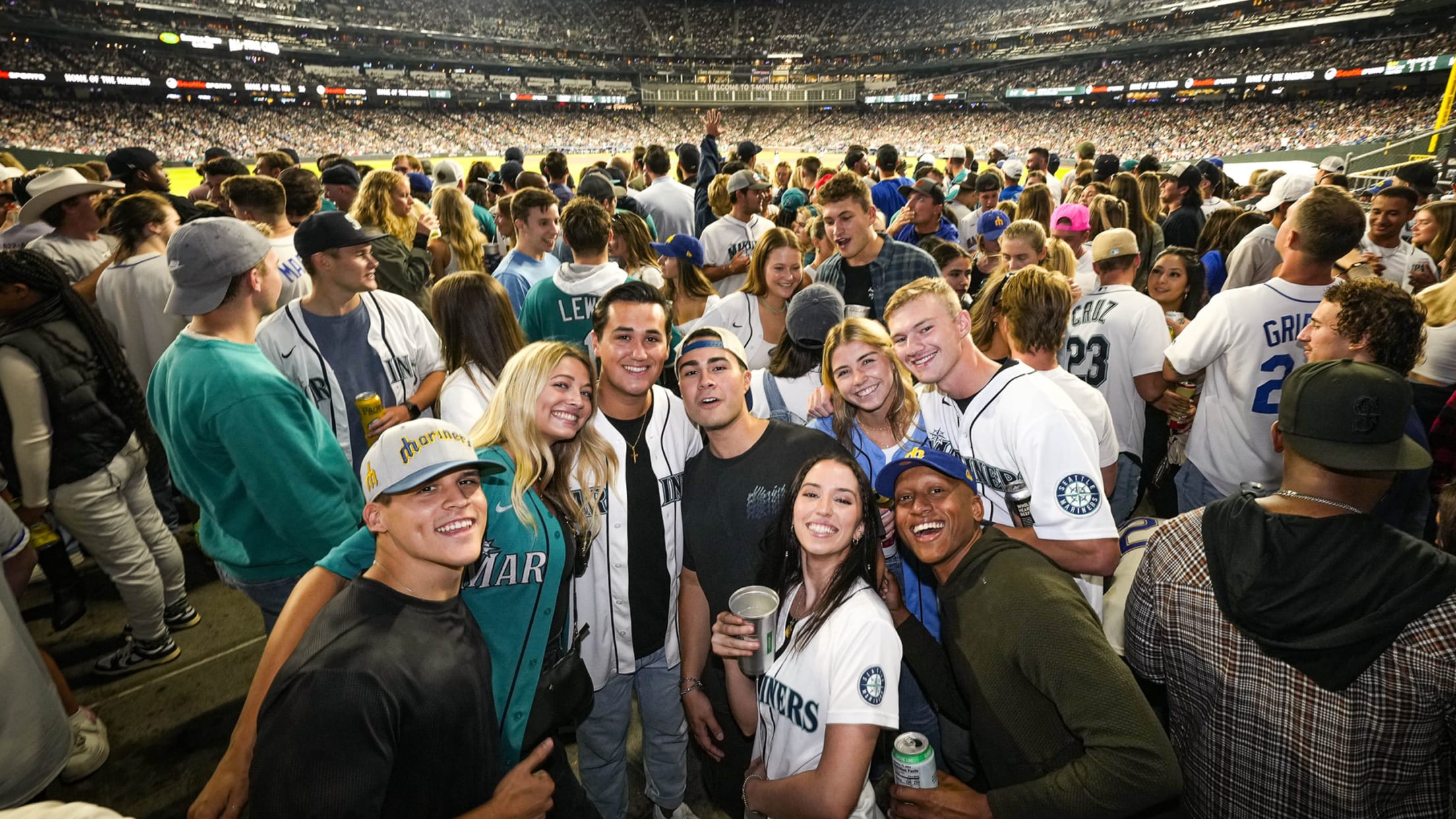 College Night | Seattle Mariners