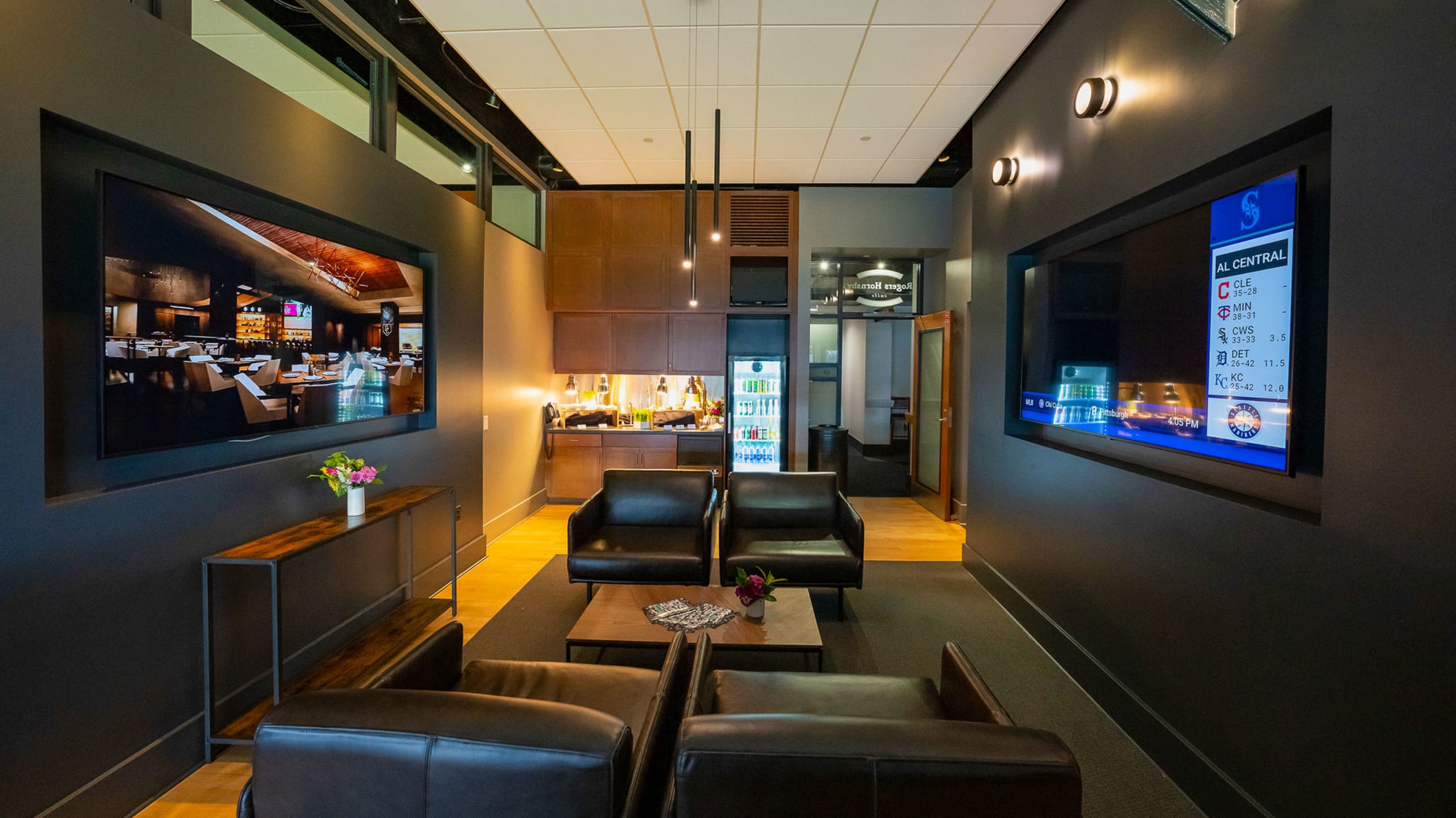 Buy Mariners Suites | Seattle Mariners