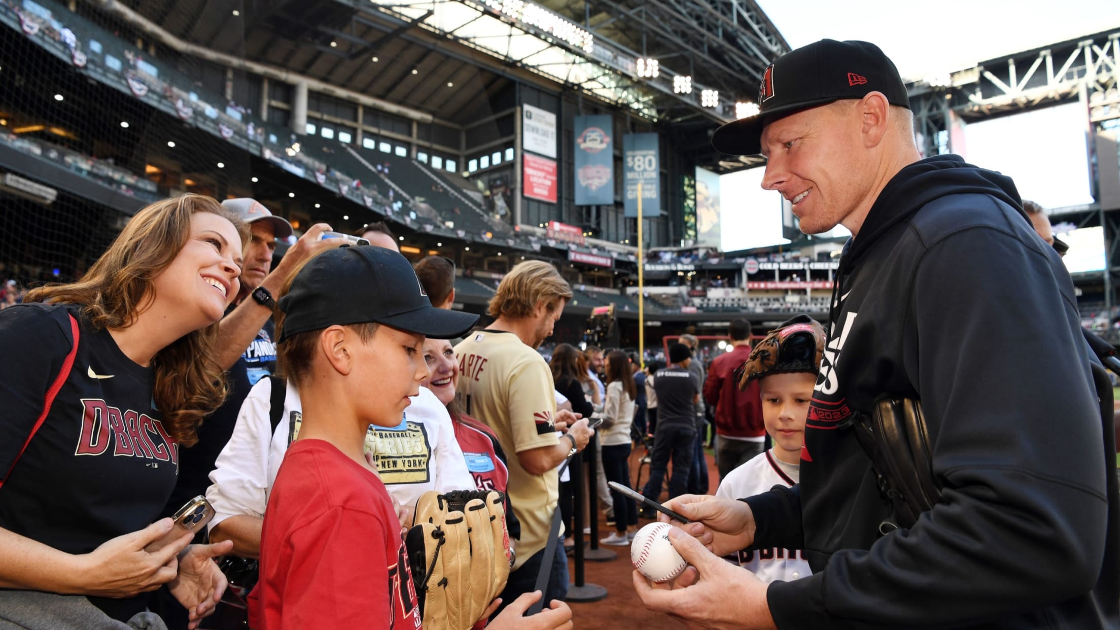 Group Ticket Fan Experiences | Arizona Diamondbacks