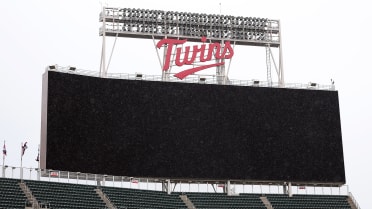 Rays-Twins series opener affected by power outage