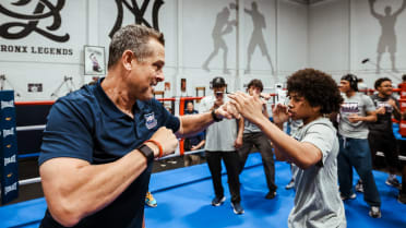 Yankees visit Bronx Legends Boxing Academy during HOPE Week