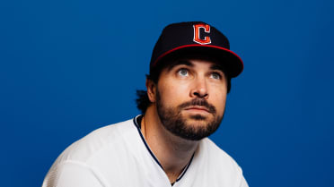 Austin Hedges praised by Guardians teammates as leader
