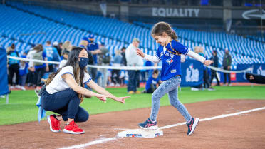 Jr. Jays Sundays | Theme Days | Tickets | Toronto Blue Jays