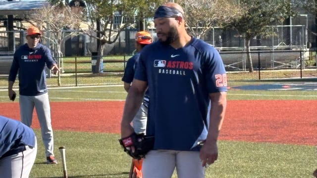 Jon Singleton spends offseason working on physique