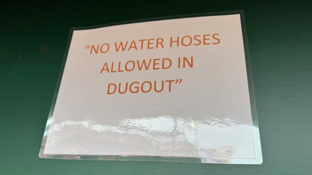 Kyle Gibson posts "No Water Hoses" sign in joke with Orioles