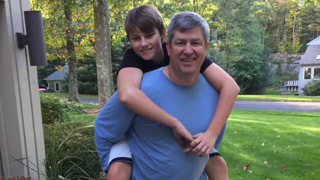 Scott Yelle honors late son Jackson with MLB ballpark tour