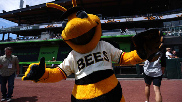 The Baseball Traveler visits the Salt Lake Bees 2025