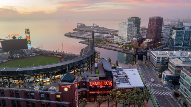 Oracle Park Neighborhood Information | San Francisco Giants
