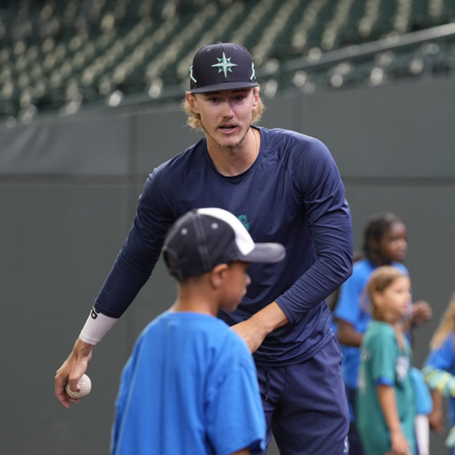 Players in the Community | Seattle Mariners