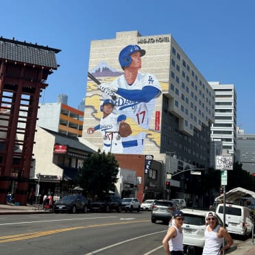 Los Angeles' Little Tokyo pays tribute to Shohei Ohtani