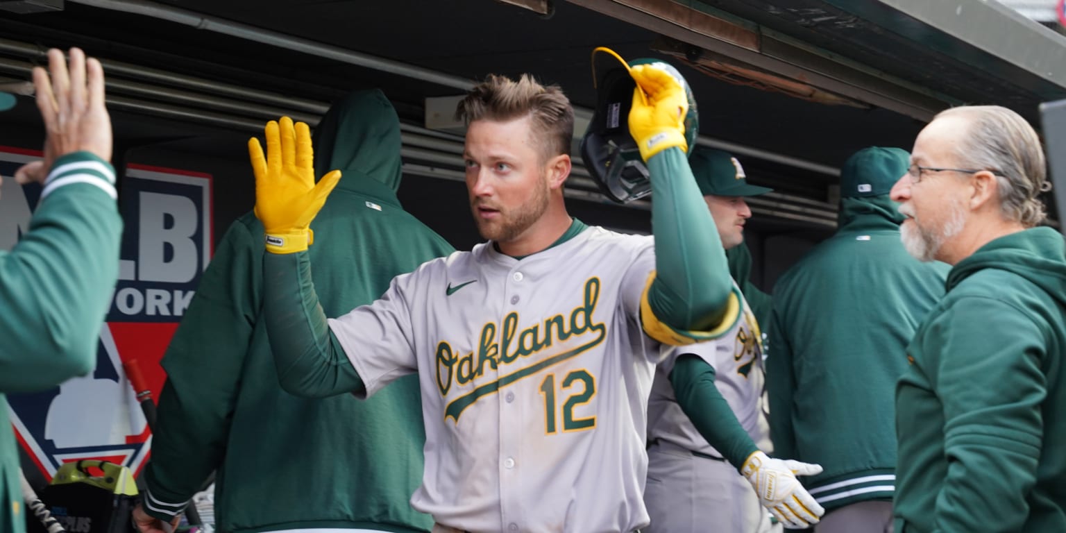 Max Schuemann hits his first MLB home run with family in attendance