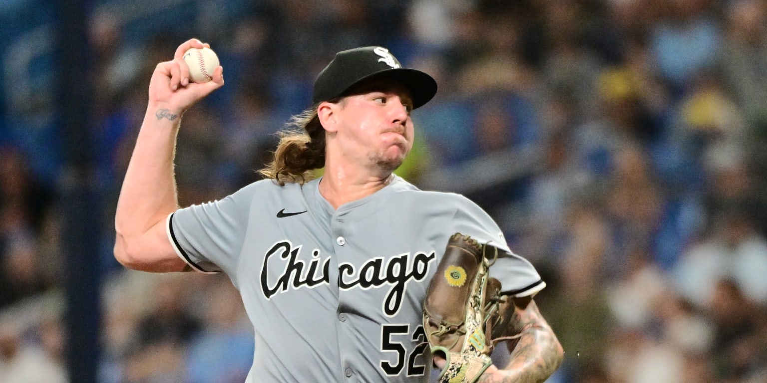 Mike Clevinger, White Sox agree to Minor League contract