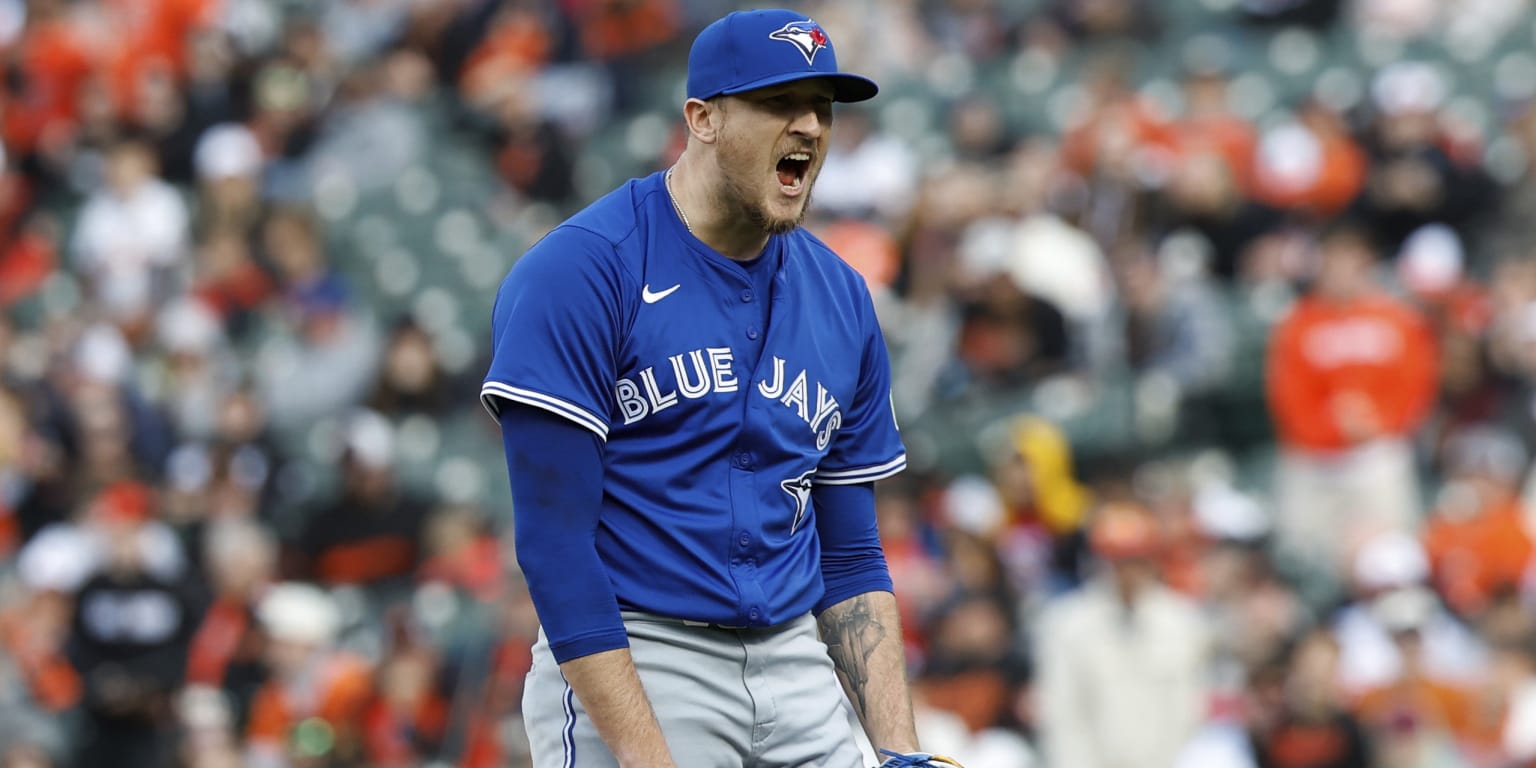 Jeff Hoffman's two-inning outing secures finale win over Orioles