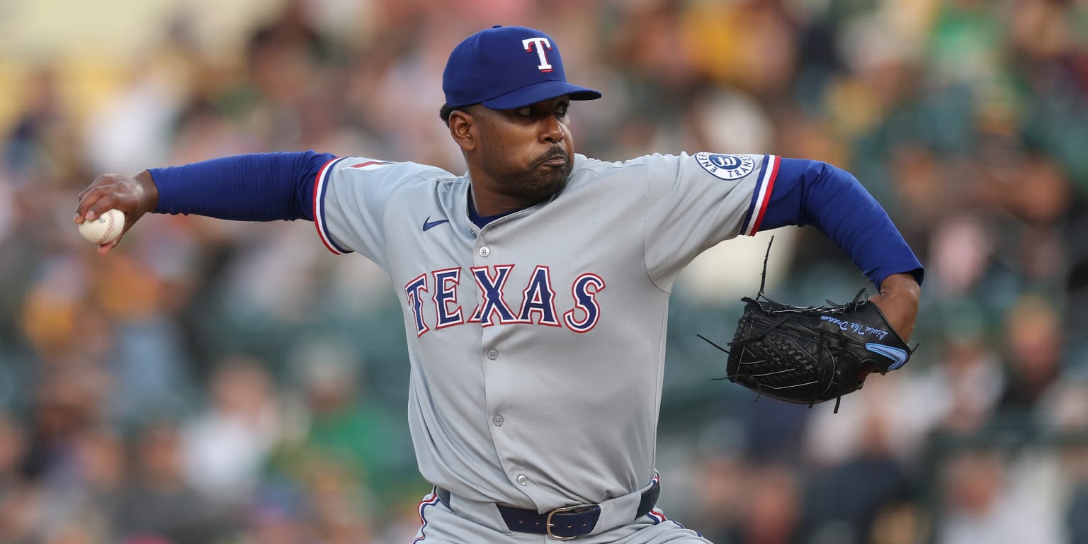 Kumar Rocker joins IL with right shoulder injury