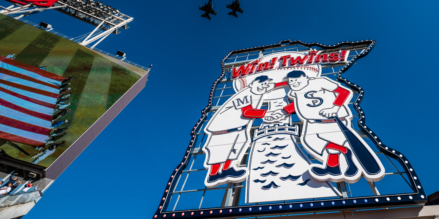 Griffin Jax shares pregame ceremony with siblings on September 11