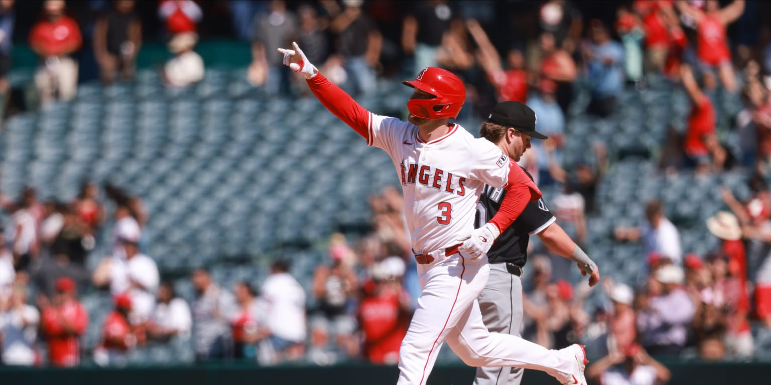 Taylor Ward hits walk-off home run in Angels comeback win