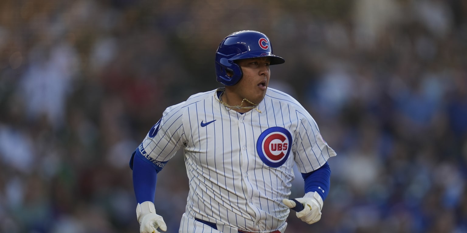 Cubs call up Moisés Ballesteros, place Ian Happ on IL