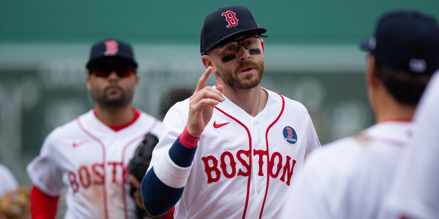 Trevor Story provides injury update at Fenway Park