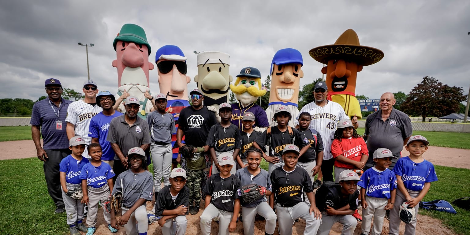 Baseball in the Community | MLB.com