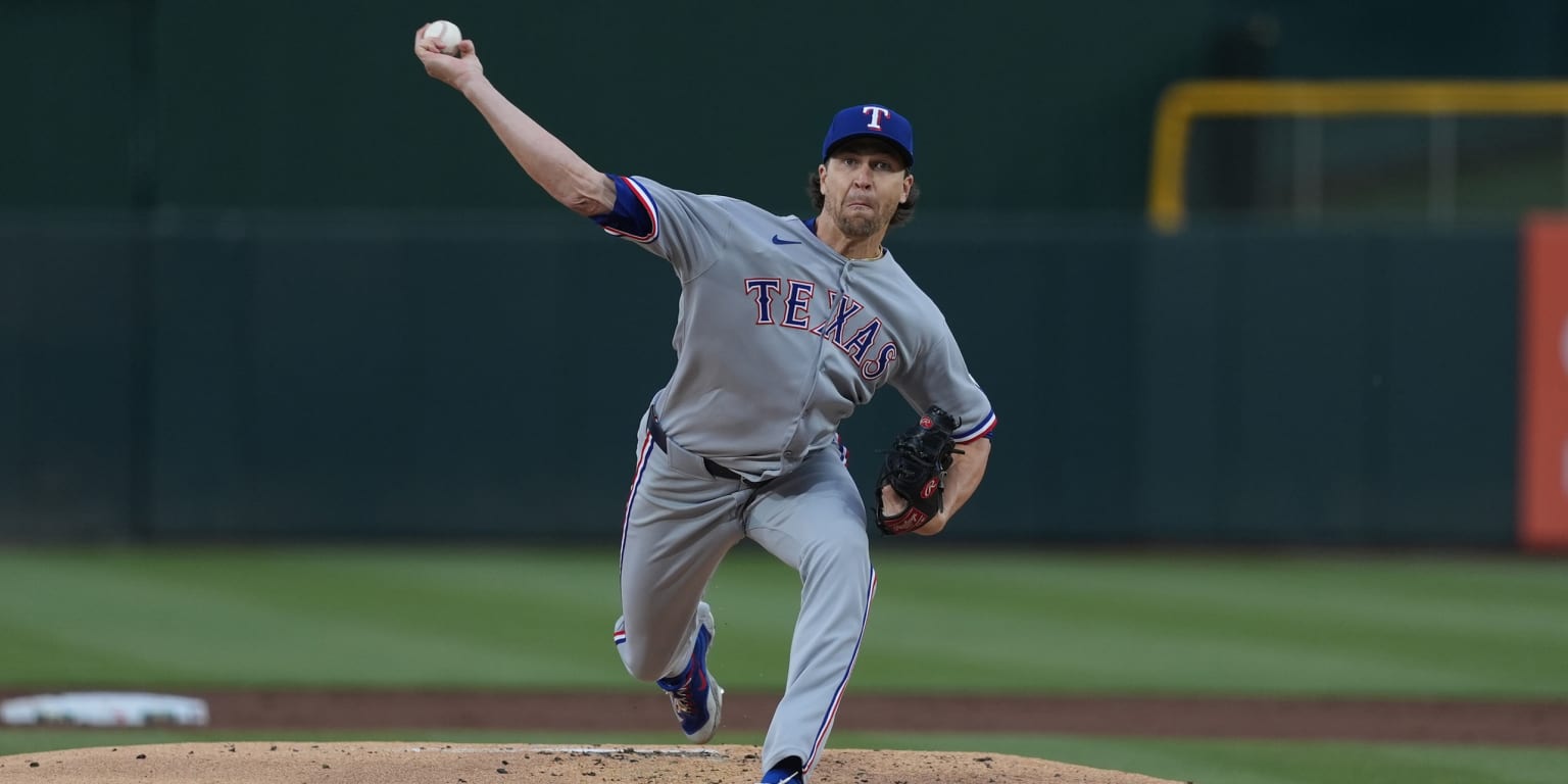 Jacob deGrom is pitching with a lower arm angle in 2025