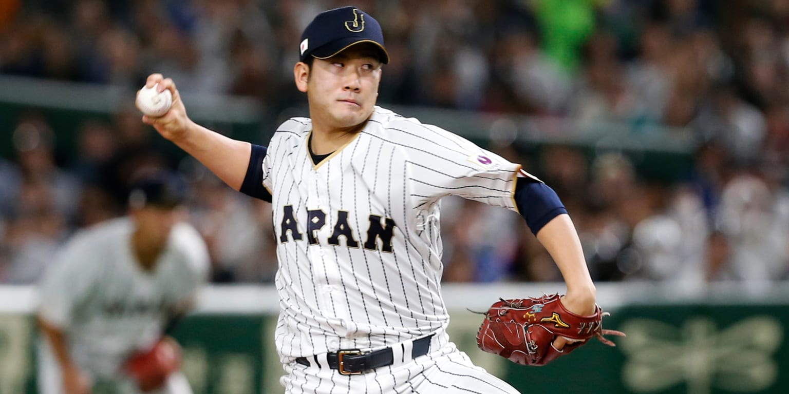 Tomoyuki Sugano visits Baltimore after signing with Orioles